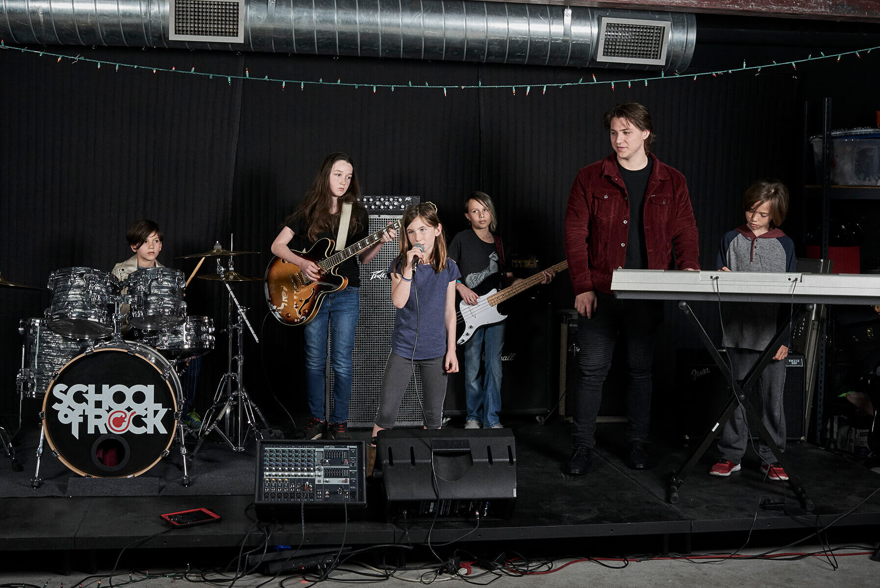 Rock 101 Music Program (Ages 8-13) | School of Rock